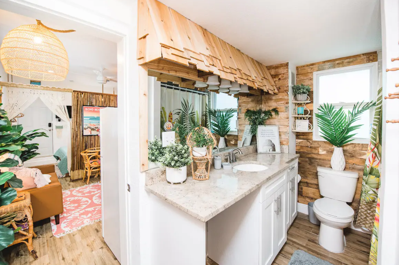 Beautiful Bali Surf Shack, just steps to the beach | Treasure Island ...